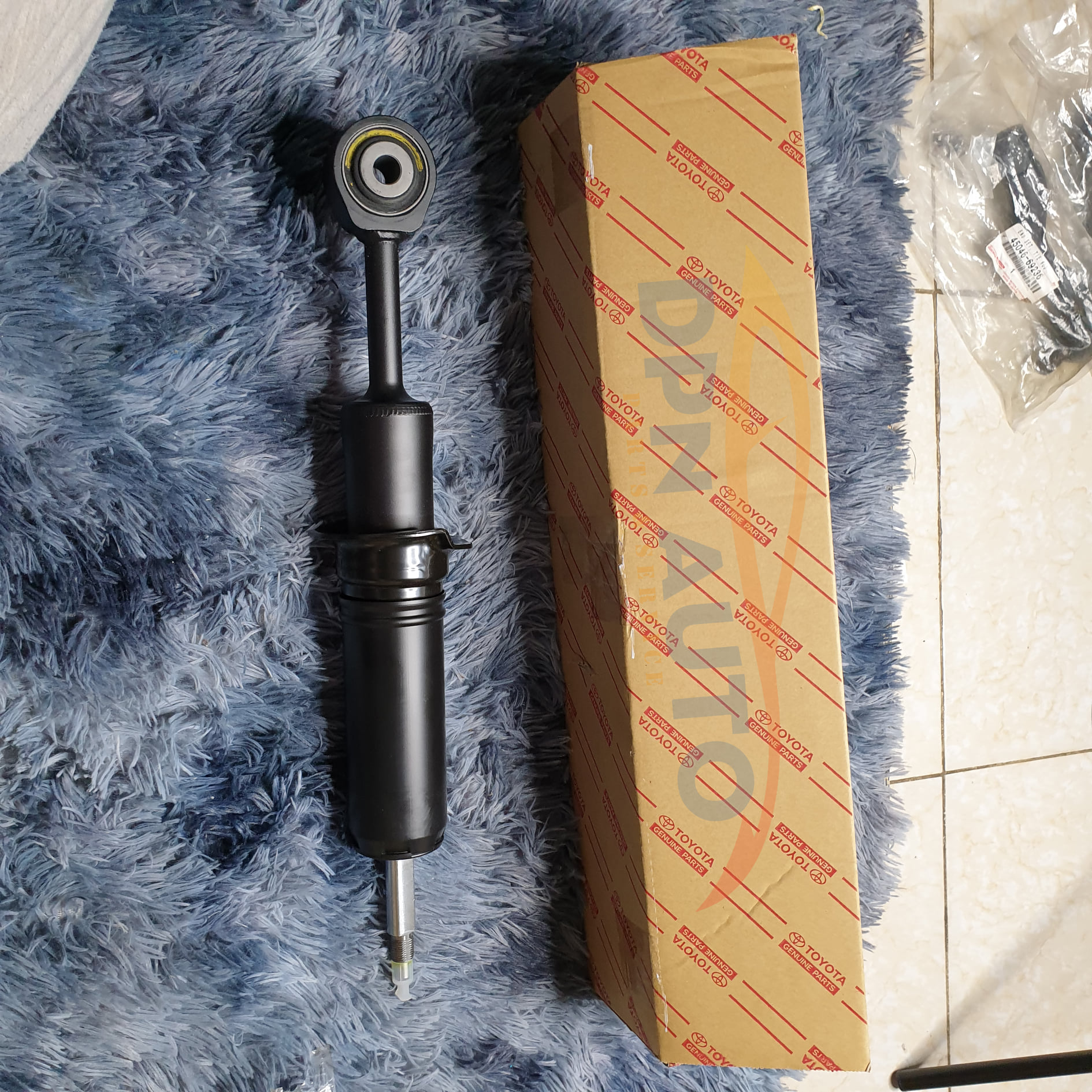 48510-69355 GIẢM XÓC TRƯỚC LEXUS LX570 2010-2015 4851069355 | Diễn đàn ...